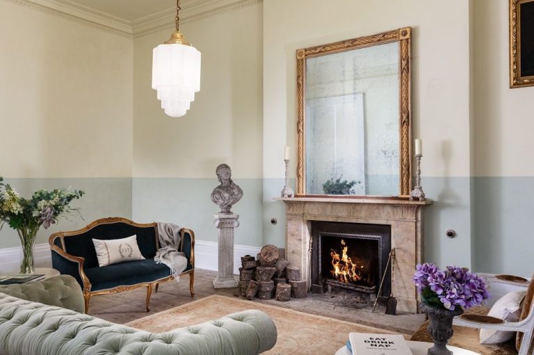 Art Deco vs Arts & Crafts - Soho Blog